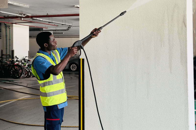 Best Cleaning Company in Dubai | Expert Cleaning Services UAE | MEBS ...